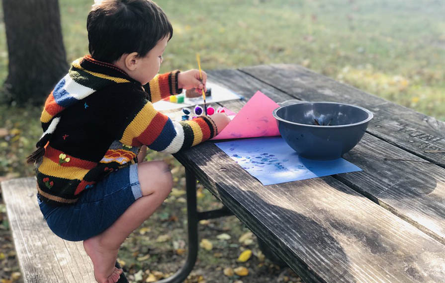 6 Ways to Encourage Your Kids to Go Outside - Winnebago